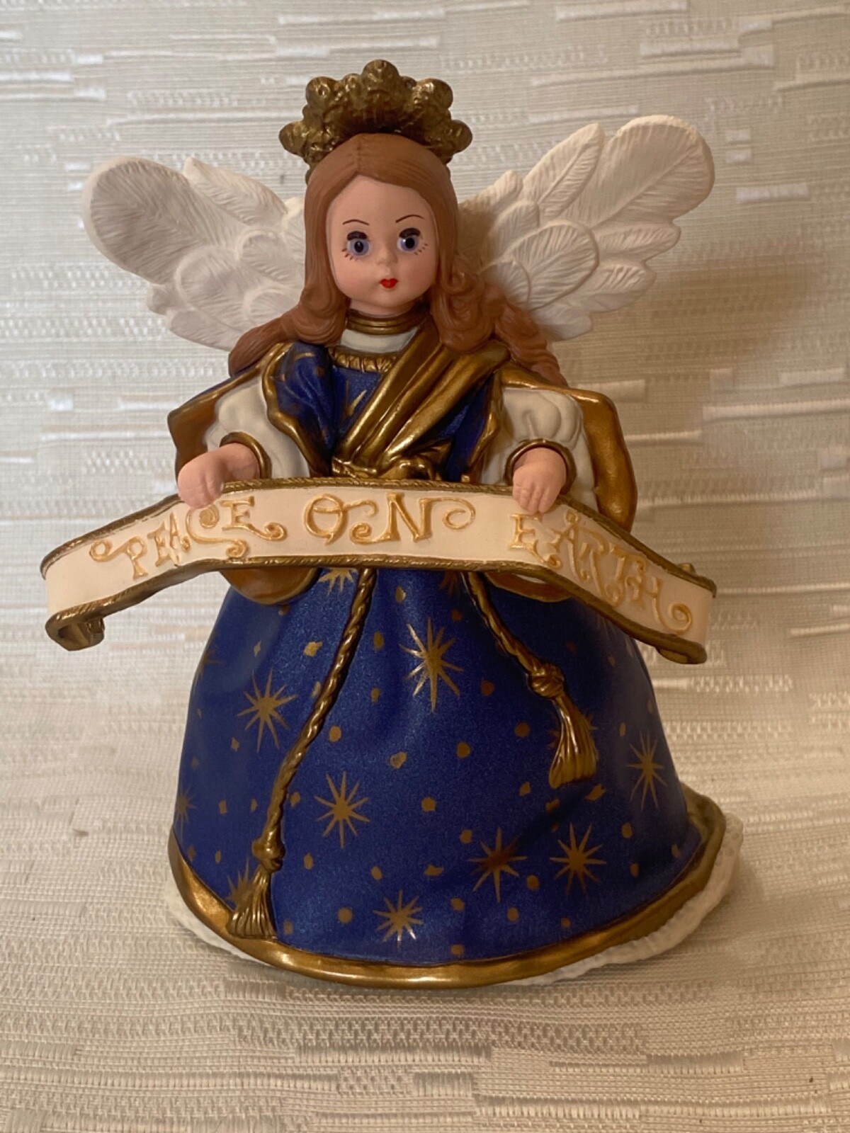 1999 Hallmark - Angel of the Nativity Madame Alexander Holiday Angels ...