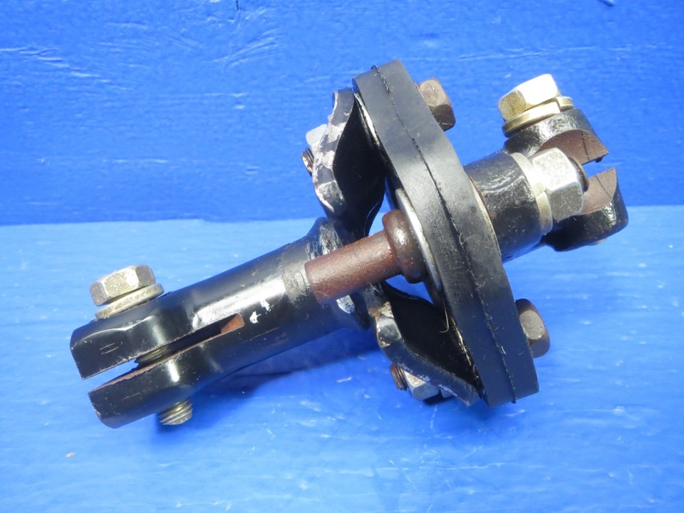 1996 TOYOTA 4RUNNER STEERING COLUMN, LOWER SHAFT INTERMEDIATE W/ BOLTS ...