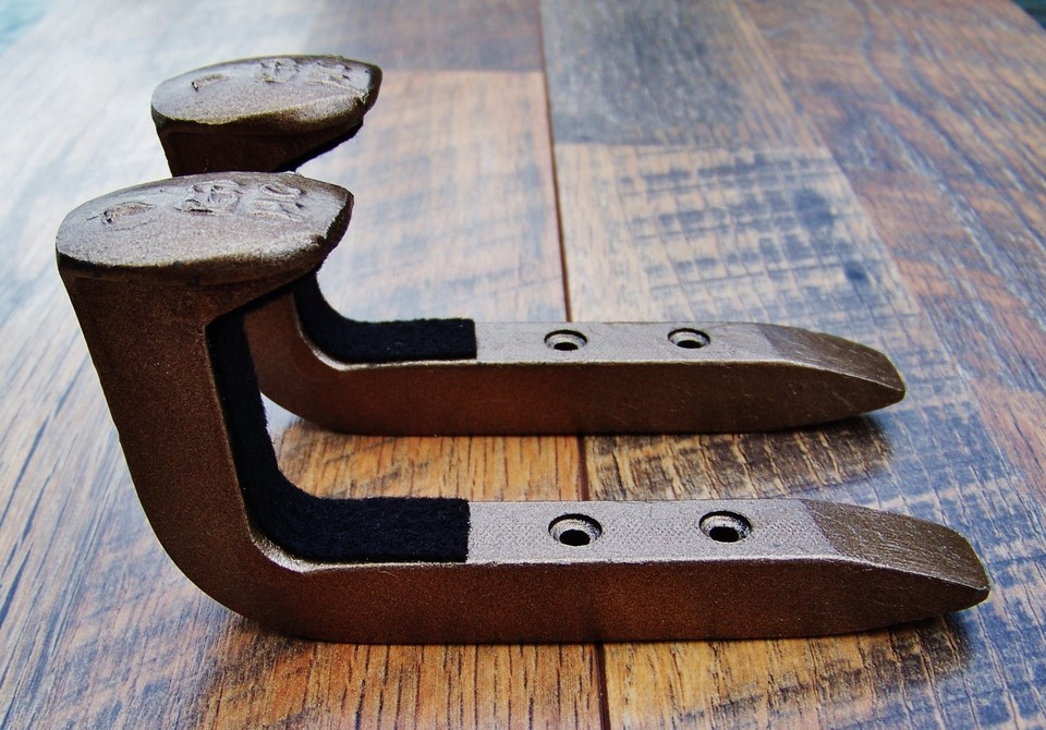 Gun rack hangers hooks wall mount shotgun rifle hunting western decor ...