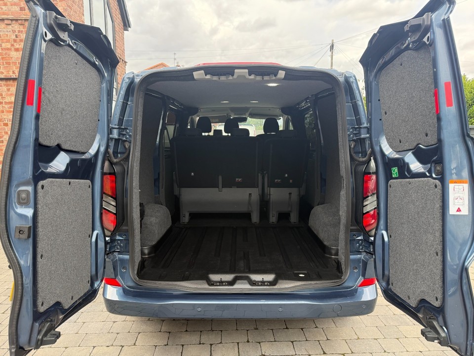 !New Shape! Ford Transit Custom MK2 LIMITED DOUBLE CAB 6 SEAT SportCab ...