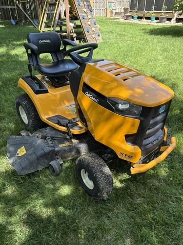 2016/17 Cub Cadet XT2 Enduro Series 50” Riding Mower w/57 Hours On The ...