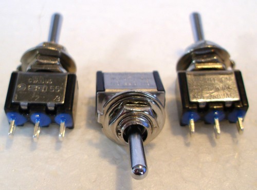 2K280 3 x Mini Toggle SPDT (on) Off (ON) Biased Peco Point Motor Switch ...