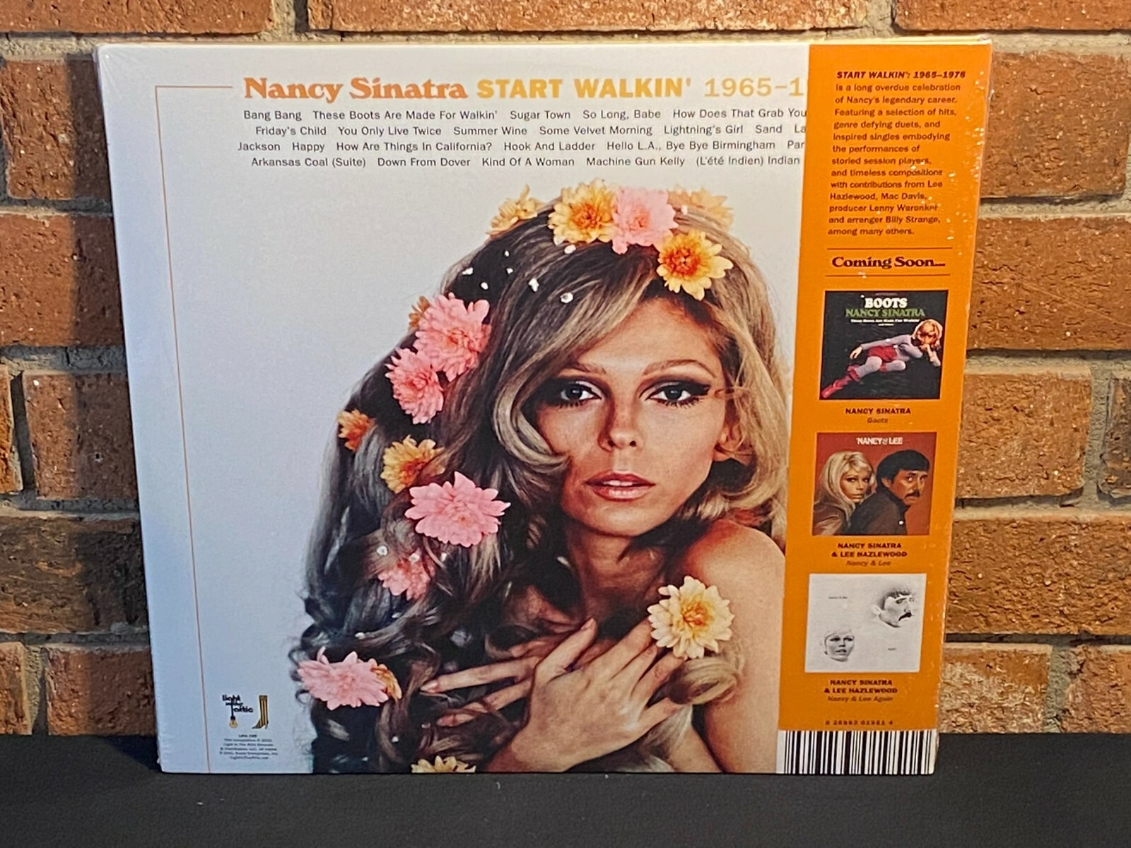 NANCY SINATRA - Start Walkin' 1965-1976, BLACK VINYL LP Gatefold + Book ...