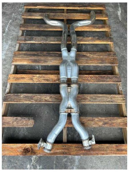 2016-2021 Chevrolet Camaro SS Exhaust Center Resonator Mid Pipe OEM ...