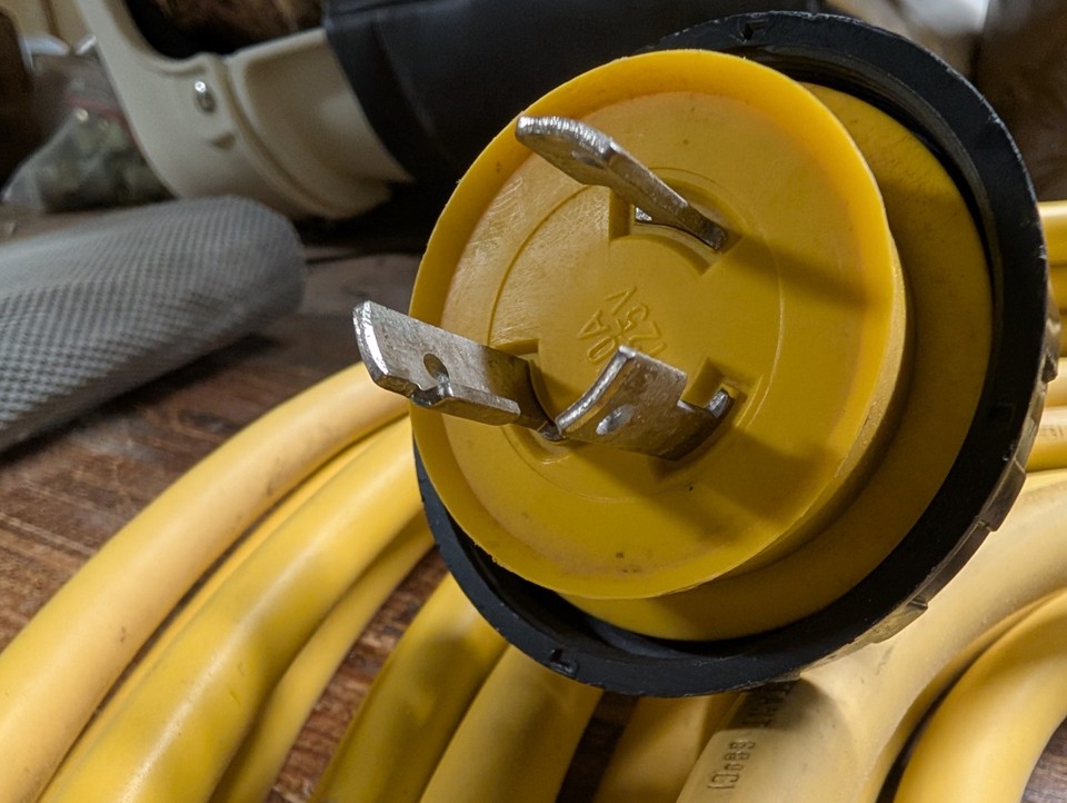 Marinco Cord 30A 125V Marine Shore Power Boat RV Cord Cable 50' Yellow ...