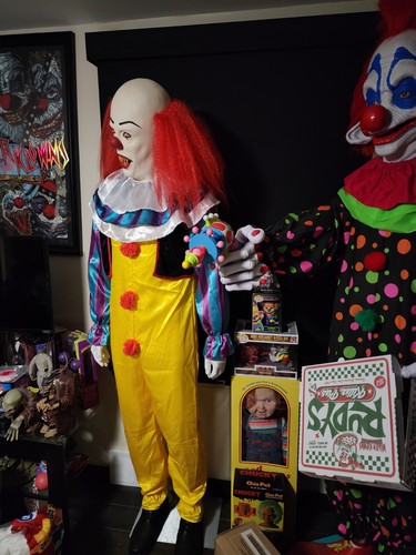 Life-size Pennywise It Prop | eBay