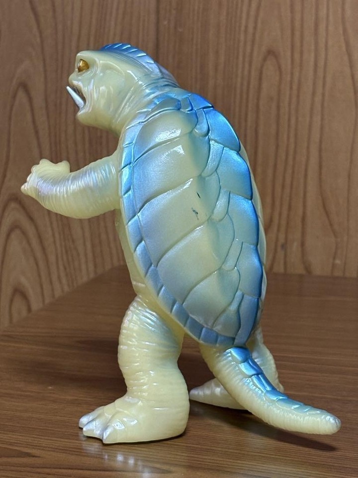 Soft vinyl figure Marusan Gamera Luminous Edition 1995 Kadokawa Movie ...