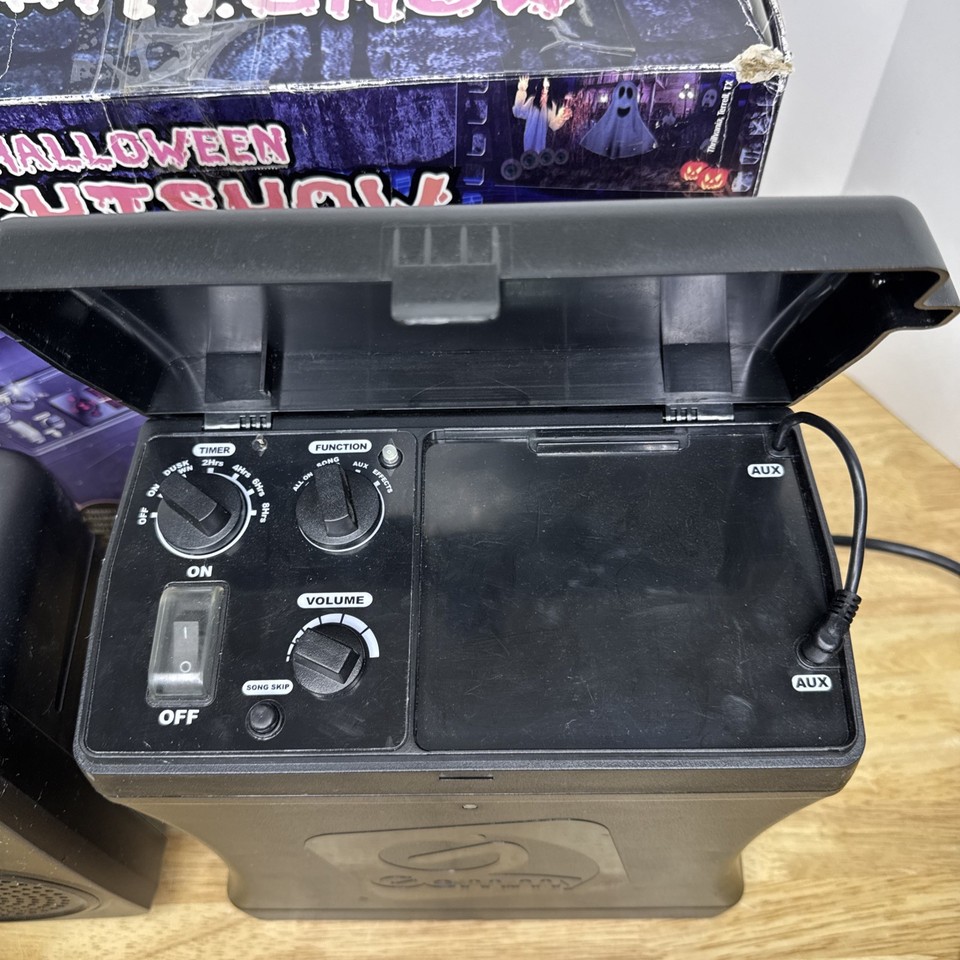 Spirit Halloween Gemmy Lightshow Control Unit & Sound Box w/ 6 Outlets ...