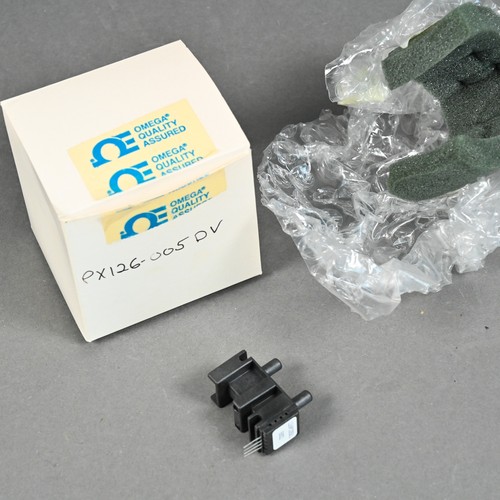 Omega Engineering Pressure Transducer Sensor Switch - PX126-005DV ...