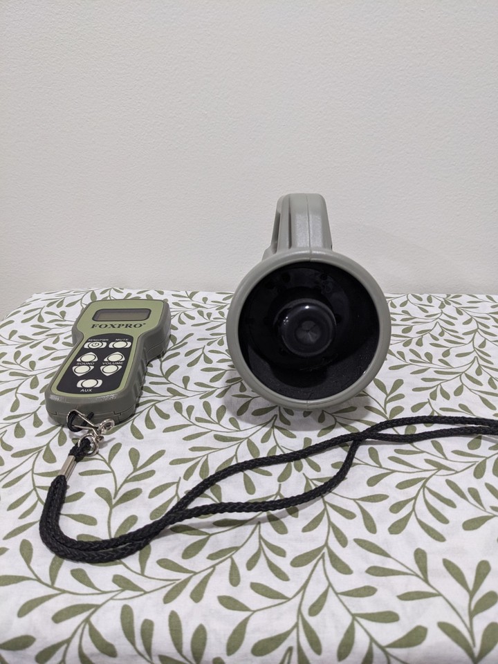 FoxPro SpitFire Electronic Game Caller With Remote | eBay