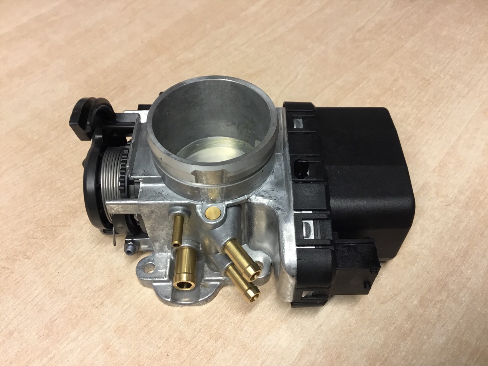 GENUINE+SAAB+9-5+04-09+B205+%26+B235+THROTTLE+BODY%2C+NEW%2C+5950191 ...