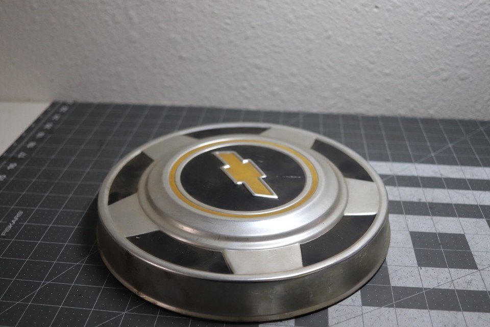 (1) 1973-1999 CHEVY FACTORY OEM TRUCK HUBCAP 1/2 TON 1500 C10 DOG DISH ...