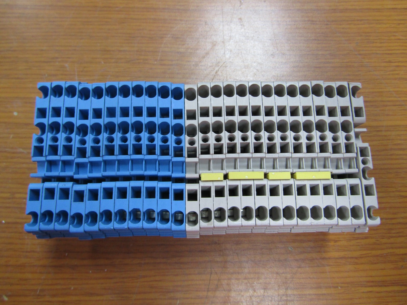 💥25) WEIDMULLER ZDU 2.5/3AN TAN & BLUE DIN RAIL WIRE TERMINAL | eBay