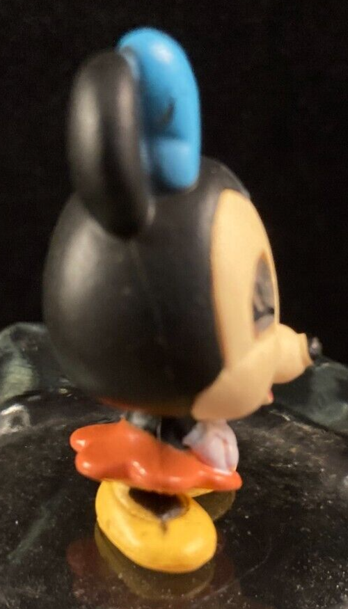 Disney Doorables - Minnie Mouse 40's - Minnie Mouse - Series 9 - Rare ...