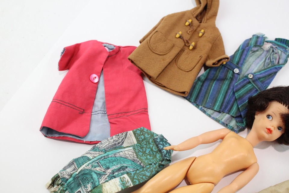 Pedigree Sindy Dolls Inc 1960s Made In England 1980s Tressy Sindy ...