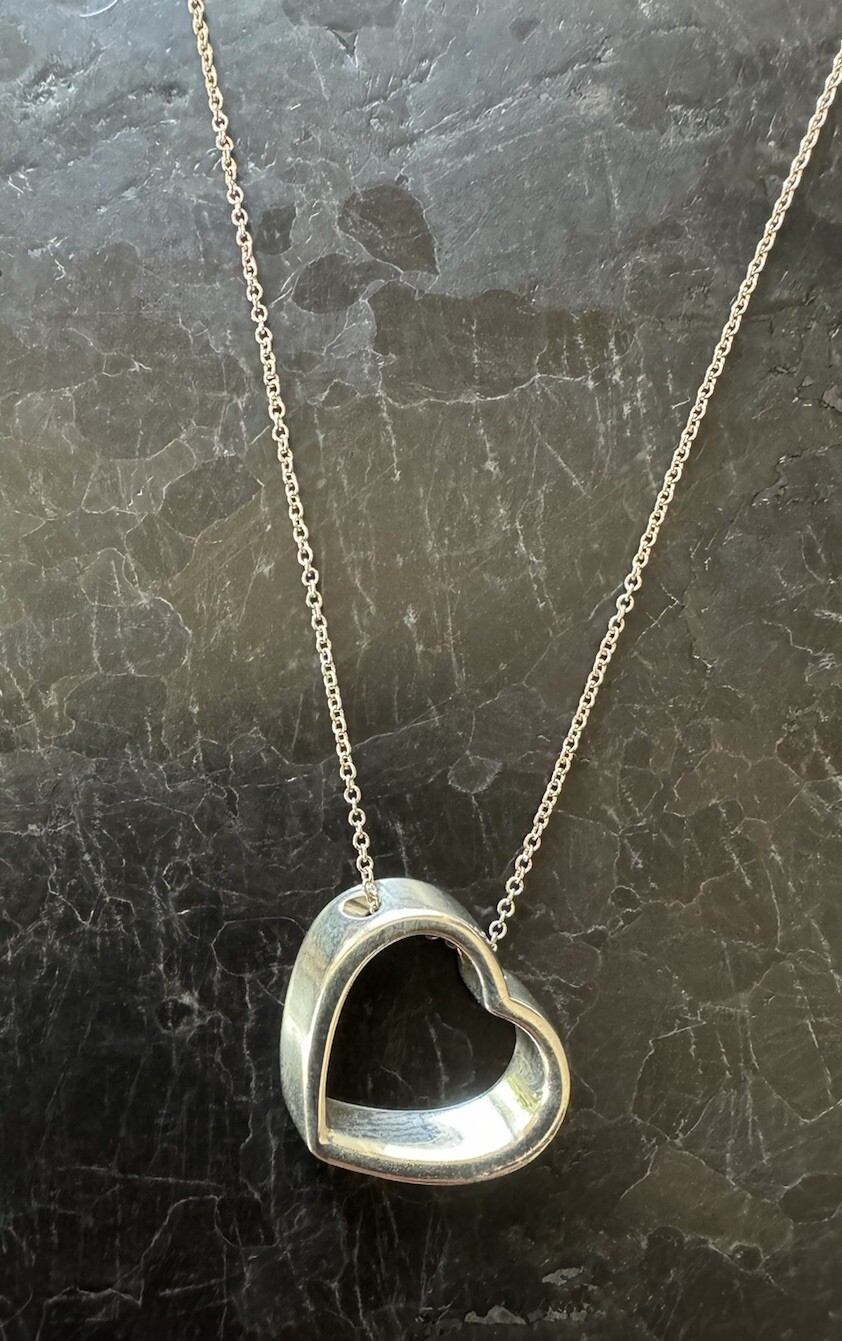 VTG TIFFANY & Co. 3D Open Heart Slanted Pendant Necklace Silver 925 ...