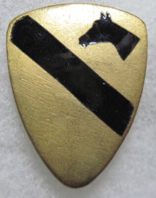 Army DI dui PB pinback ww2 1st CAVALRY DIVISION HEADQUARTER TROOPS ...