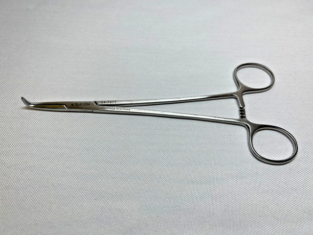 SSI 54-7277 Rochester-Pean Hysterectomy Forceps 7-1/4" Right Angled ...
