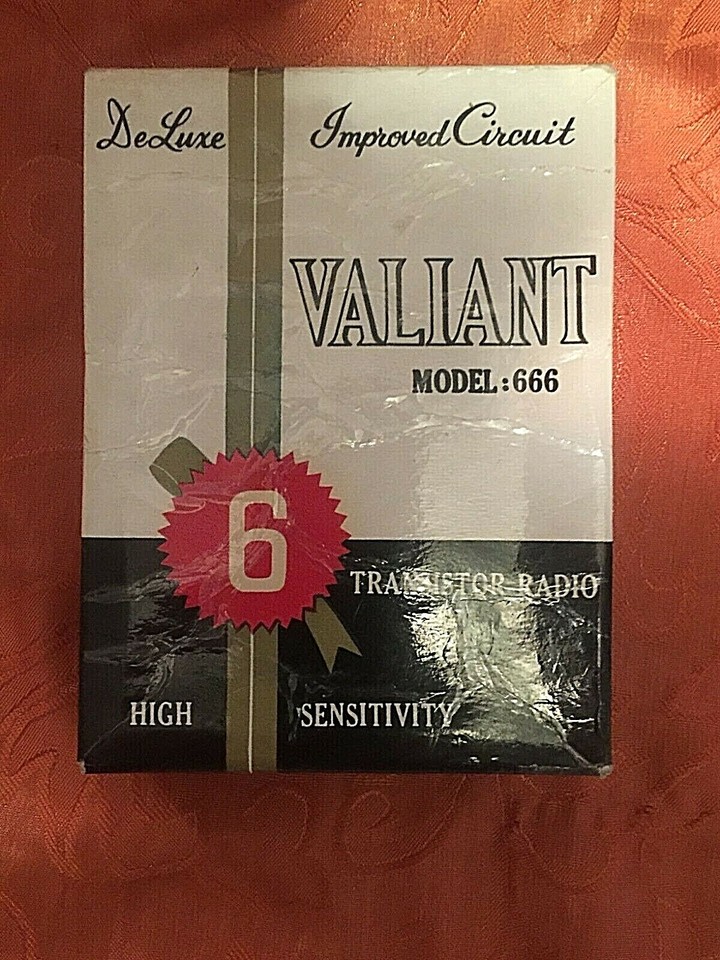 DELUXE MODEL 666 Vintage VALIANT TRANSISTOR RADIO Mint BOX PAPERS CASE ...