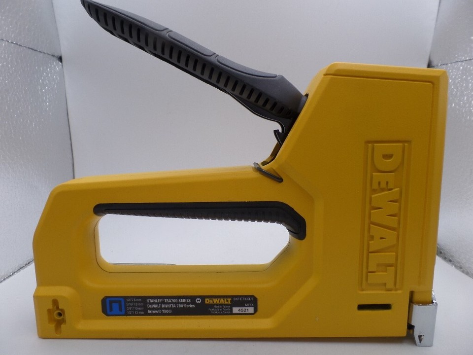 DEWALT DWHTTR130LH HEAVY-DUTY COMPACT STAPLER STAPLE GUN PINPOINT ACCURACY | eBay