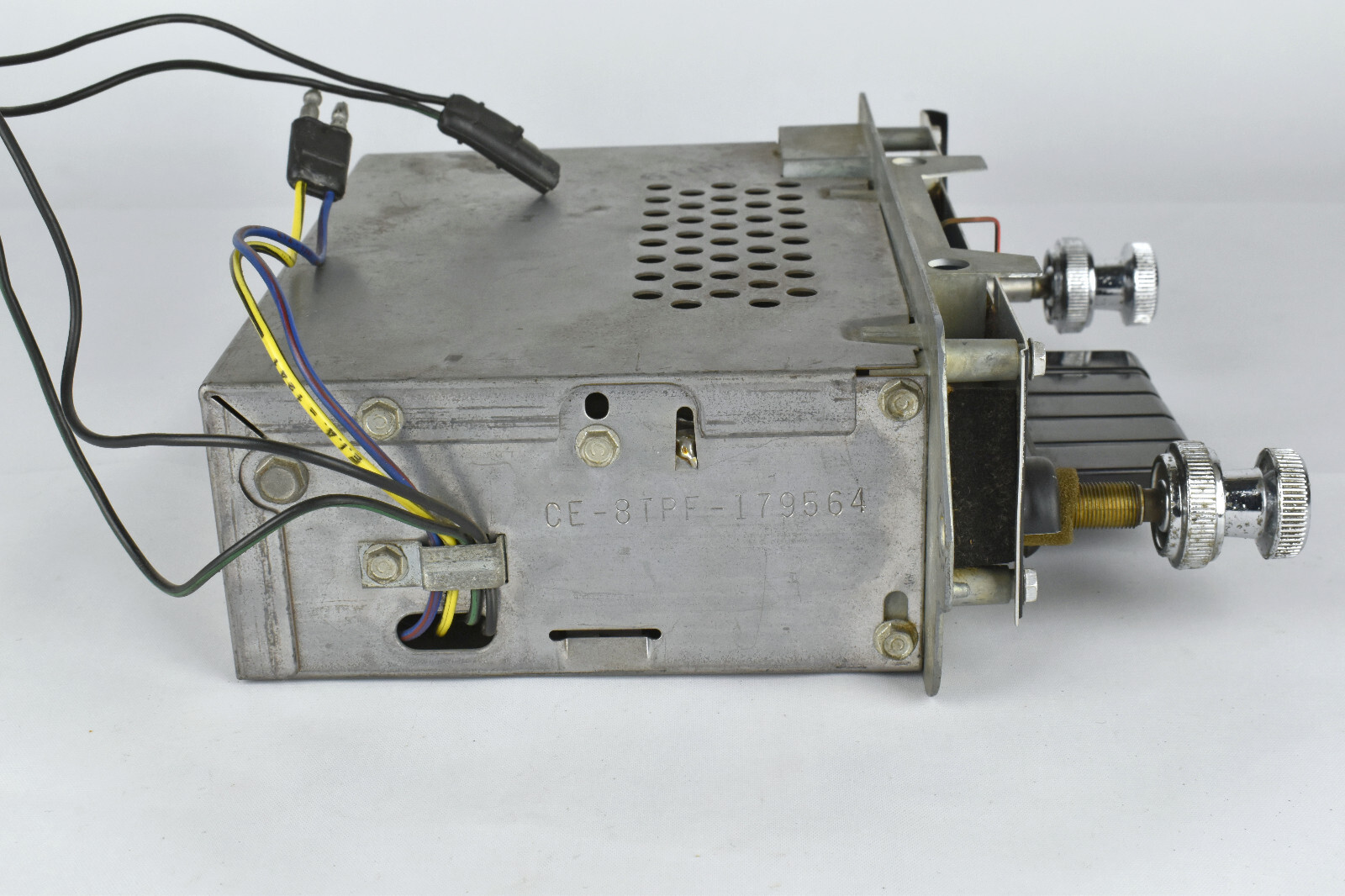 Vintage 1960s Philco FoMoCo Ford In-Dash Push Button AM Radio CE-8TPF ...