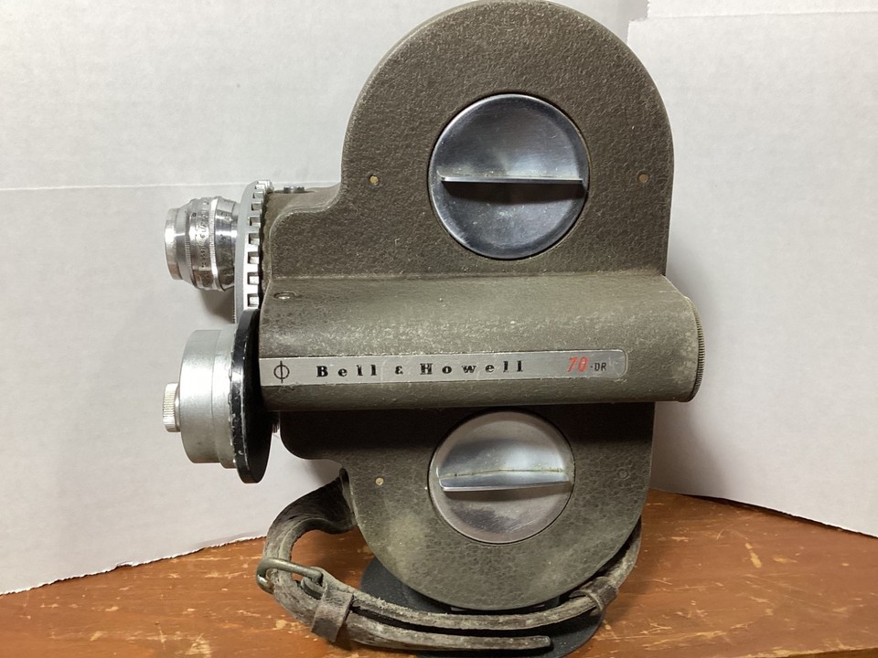 WWII Bell & Howell 16mm Filmo 70-DR Cine Film Movie Camera C-mount lens ...