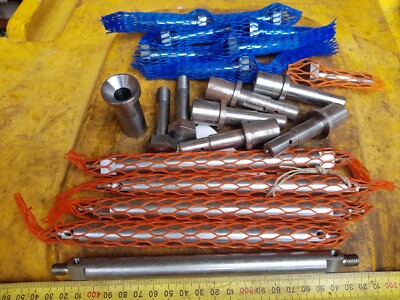 lot of machinery parts, lock bolts, axis bars, collets sleeve, camlock ...