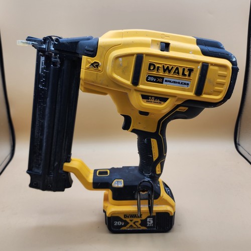 DEWALT 18 GAUGE BRAD NAILER 20V MODEL DCN680 WITH 20V 5AH BATTERY ...