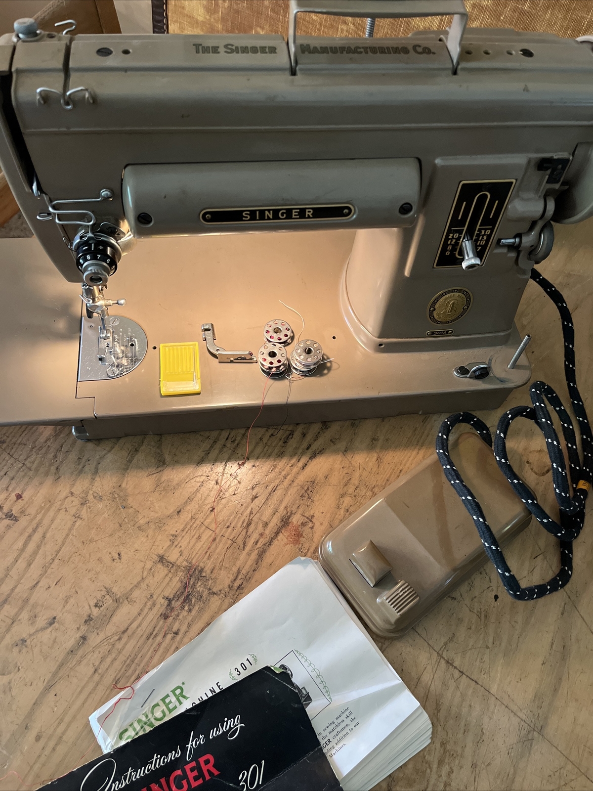 Vintage 50’s Singer 301A Sewing Machine + Case & Pedal Zigzag Slant ...