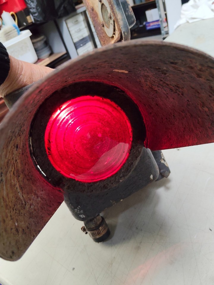 Vintage Cast Iron Railway Signal Lamp Train Signal Light Orig Lense ...