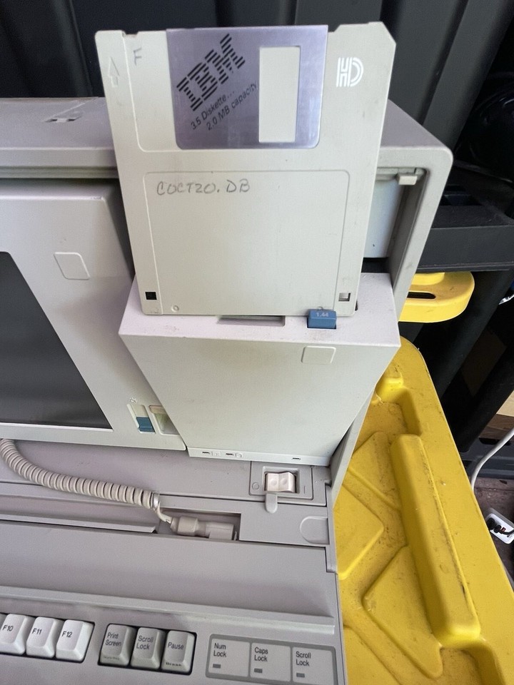 IBM P70 Luggable Suitcase Computer 8573-121 - 386 Personal System 2 | eBay