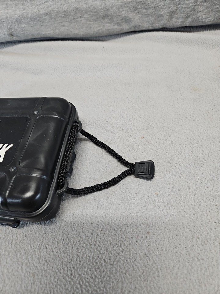 Shadowhawk Tactical Striking Telescopic Flashlight X800 Battery Charger ...