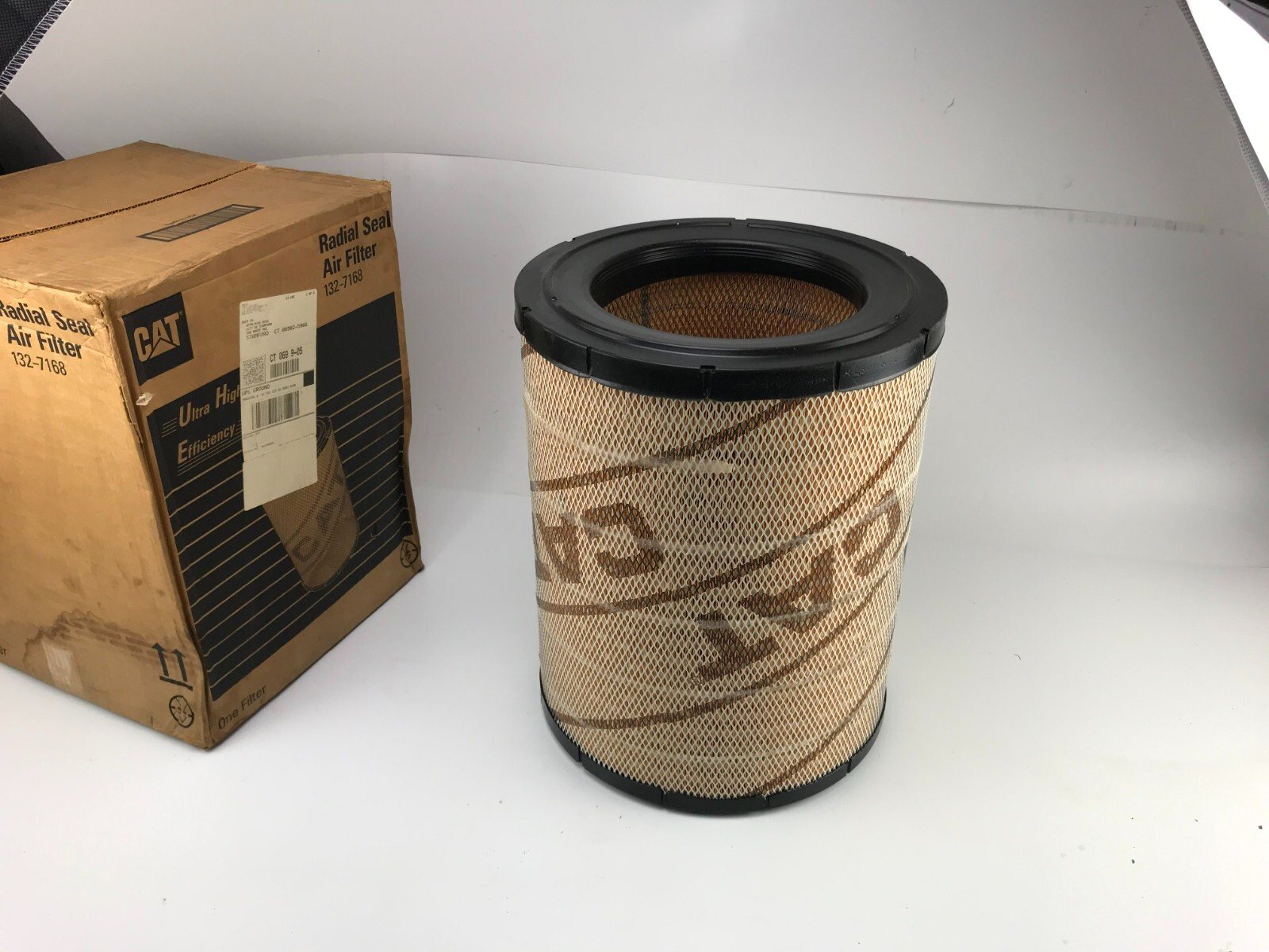 CATERPILLAR 1327168 - Air filter cross reference