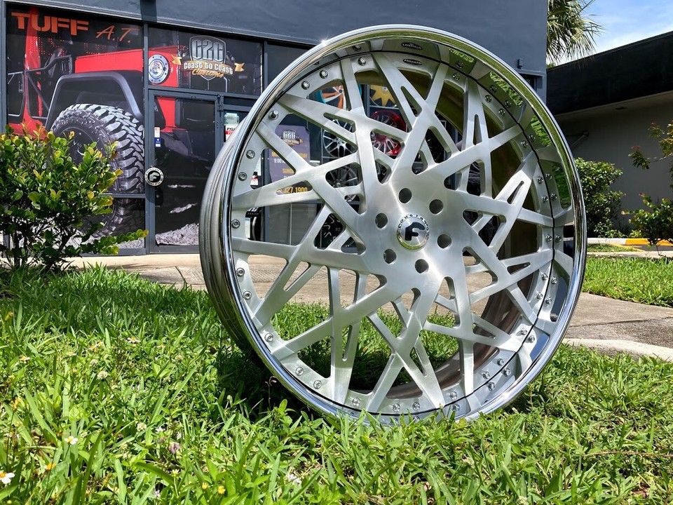 28" Forgiato Pasticcio Brushed Silver Three Piece Wheels Trucks 6x139.7 ...