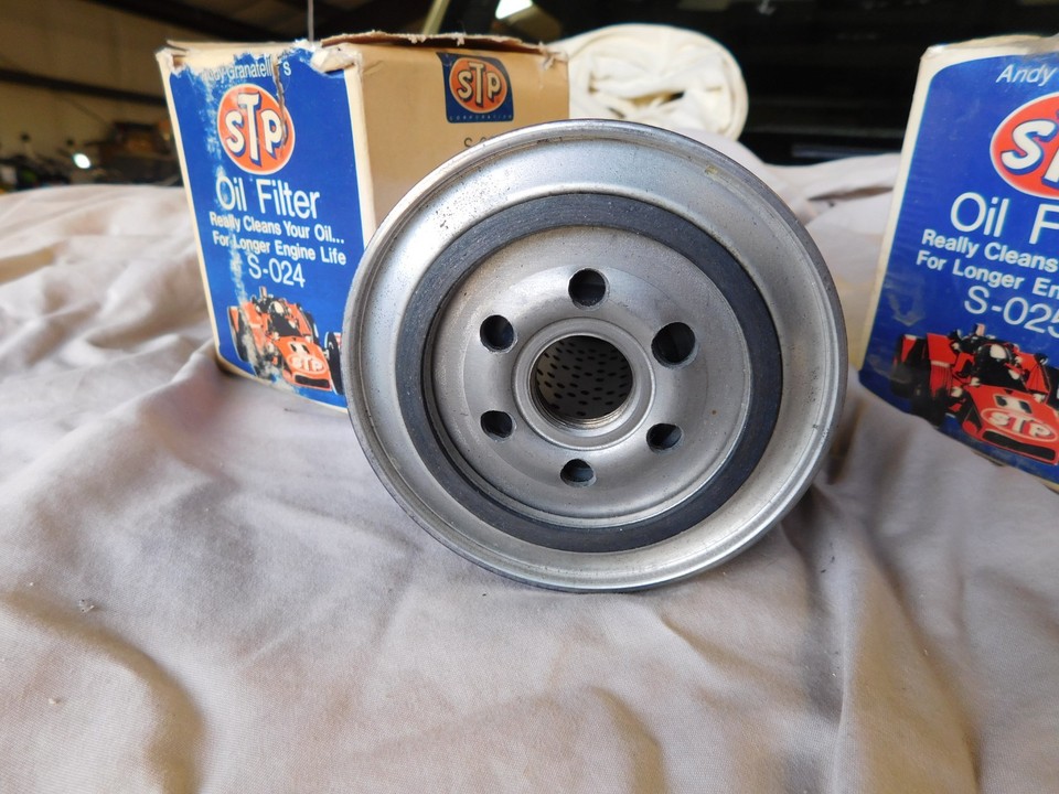 FOUR (4) ea. STP GM OIL FILTERS New NOS NIB Vintage S-024 Buick Cad ...