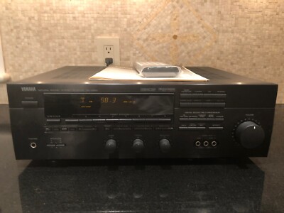 Yamaha RX-V590 Surround Sound A/V Receiver Yamaha VS71390 Remote ...