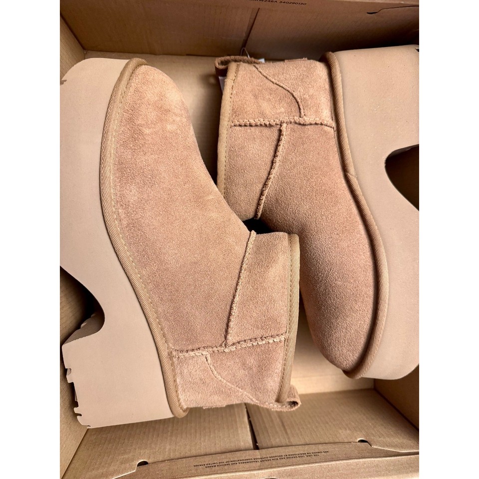 BRAND NEW Uggs - Classic Ultra Mini Platform Boot - 8 | eBay