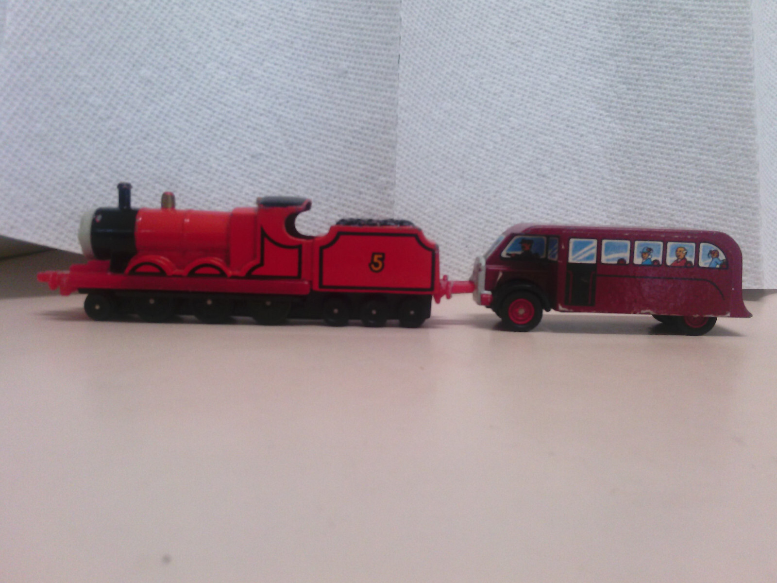 Thomas the Tank Engine and Friends ERTL James Bertie Bus Bundle Diecast ...
