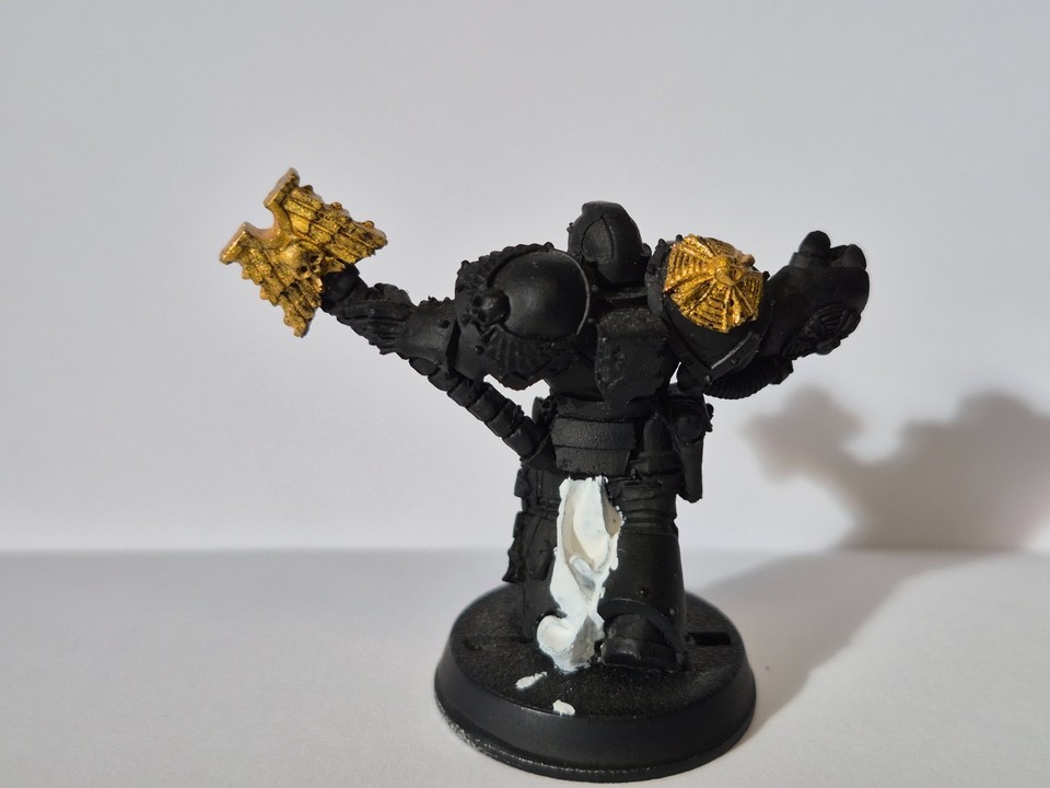 Warhammer 40K Space Marine Chaplain w Crozius & Power Fist Painted ...