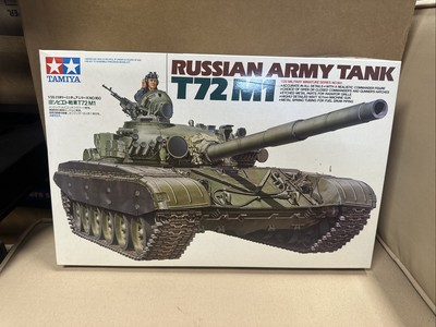 Tamiya 35160 1/35 Military Model Kit Soviet Russian Army Tank T72-M1 ...