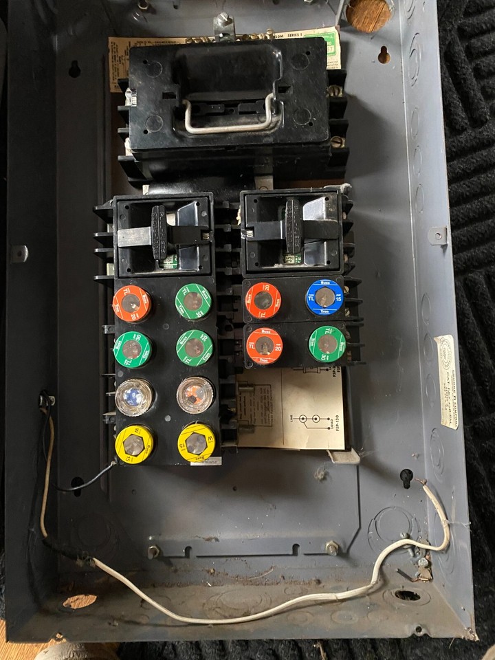 Square D Buss Fuse Load Center 100A WITH FSP-120M Fuse Panel (Q-122) | eBay