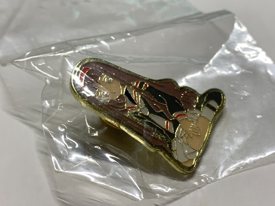 Madison Taylor Cardcaptor Sakura Pin Badge Goods Retro japan anime ...