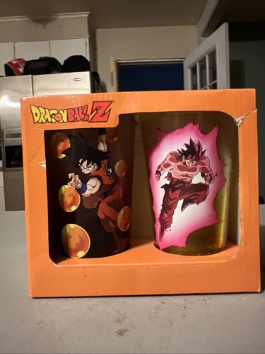 NIB Dragon Ball Z Set of 2 Goku Drinking Glasses- 2015 | eBay