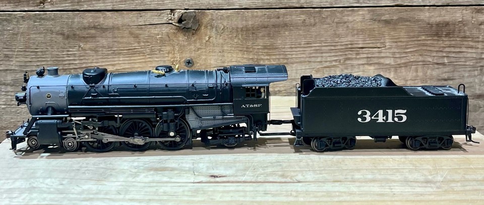 Broadway Limited, Paragon Series 2, USRA Heavy Pacific 4-6-2, ATSF ...