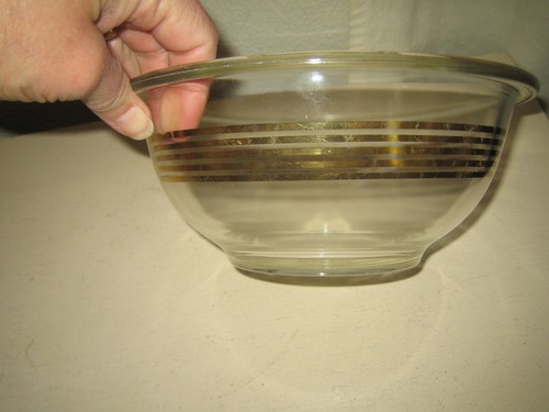 Vintage Pyrex Mixing Bowl 323 1.5 Qt Promotional Musical Staff Gold ...