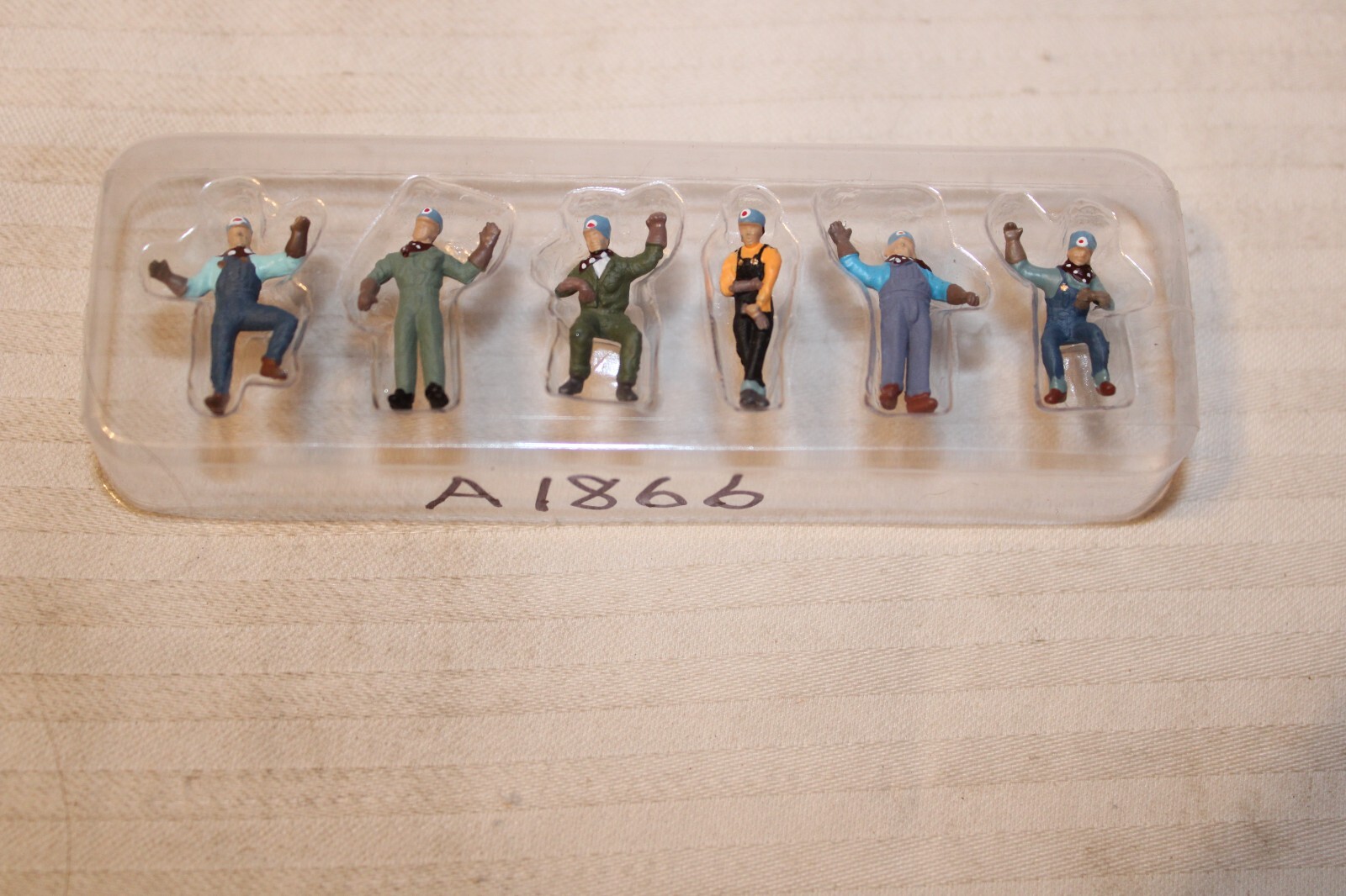 HO Scale Woodland Scenics, Train Engineers Figurine Set #A1866 BN | eBay