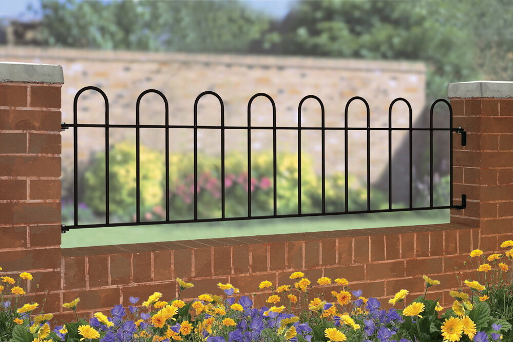 Hoop Top Railing Panel 1830mm GAP x 490mm H galvanised metal fence ...