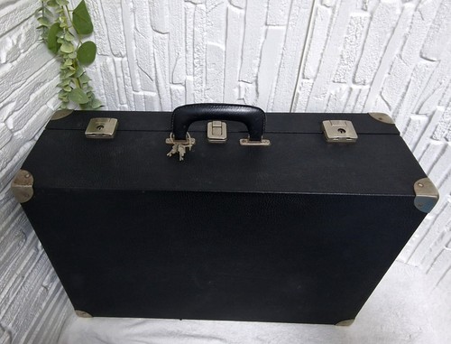 Vintage 1960s Black Hard Shell Suitcase Trunk with Keys – Retro Luggage ...