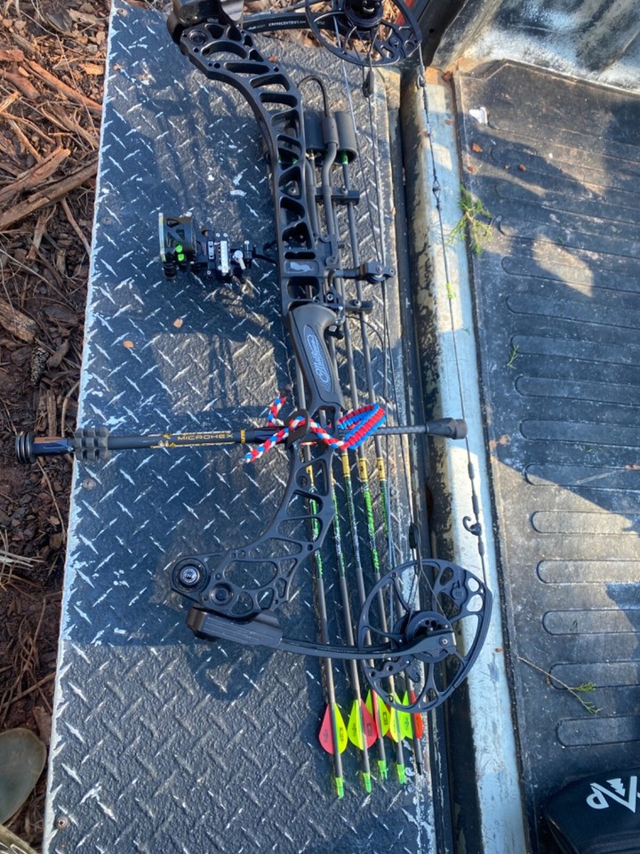 Mathews Vertix, 29” draw, All Black, fully loaded ready to hunt | eBay