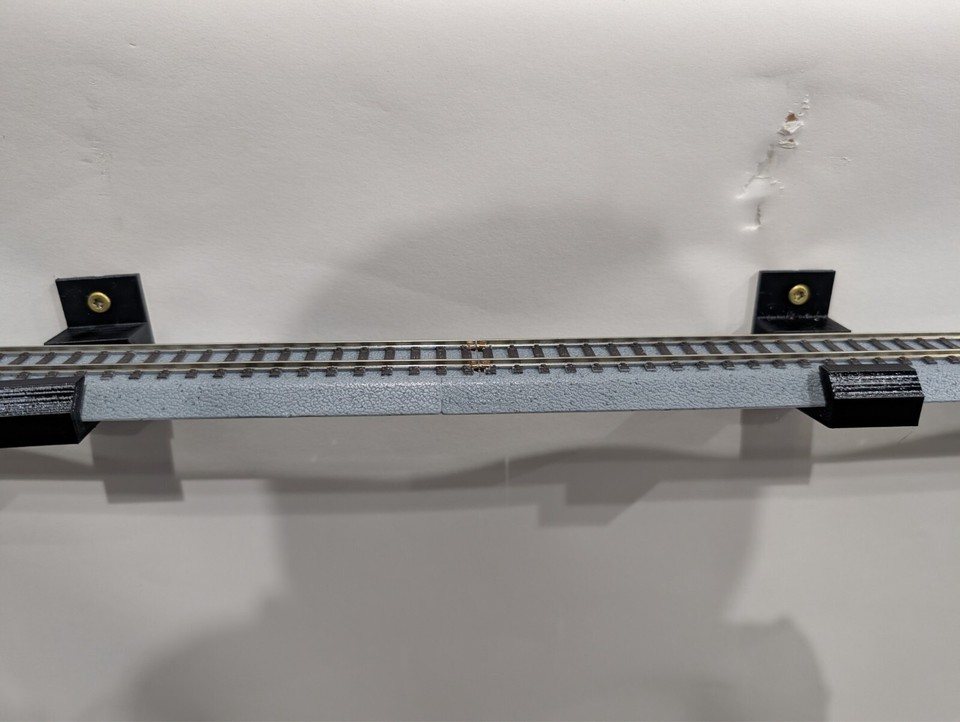 HO Scale Model Train Track Wall Mount Complete Room System | eBay